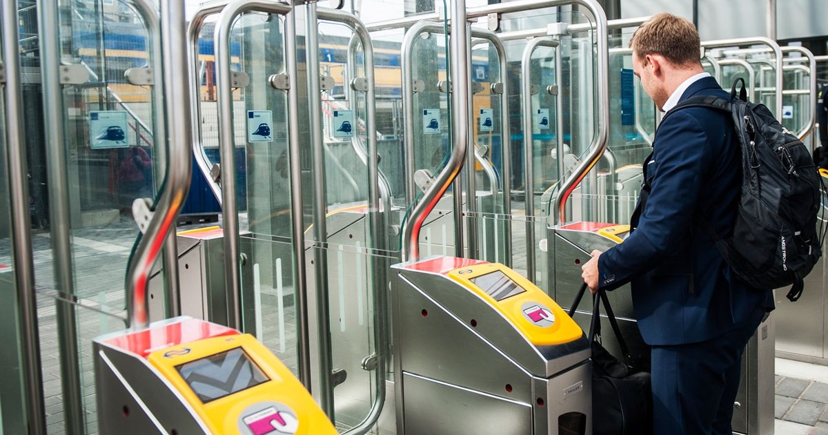 Regio Abonnement l R-net treinen | NS